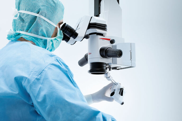 M822 眼科手术显微镜 | 产品 | 徕卡显微系统